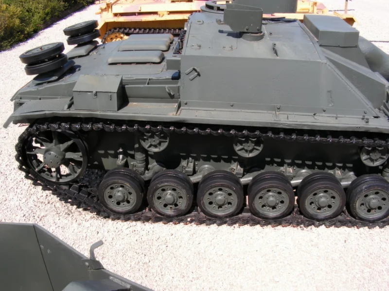 Sturmgeschutz III G - WalkAround - NET-MAQUETTES